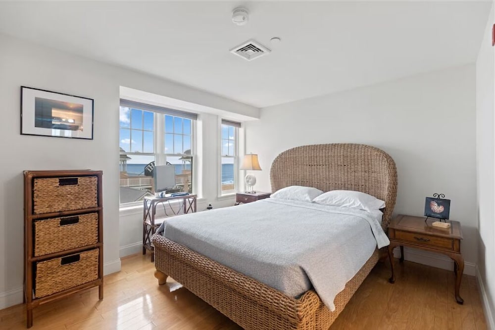 Direct Ocean Front Unit With Private Balcony. - Old Orchard Beach | Vrbo