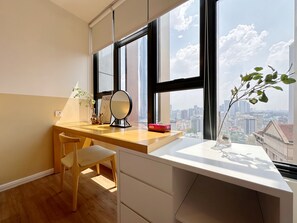 Suíte estúdio superior, 1 quarto, cozinha, vista para a cidade | Vista para a cidade