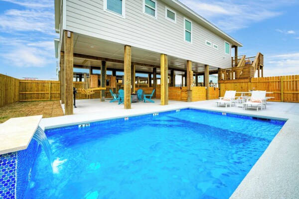 Flirty Flamingo By Avantstay Private Pool, Firepit, Balcony - Port Aransas, TX