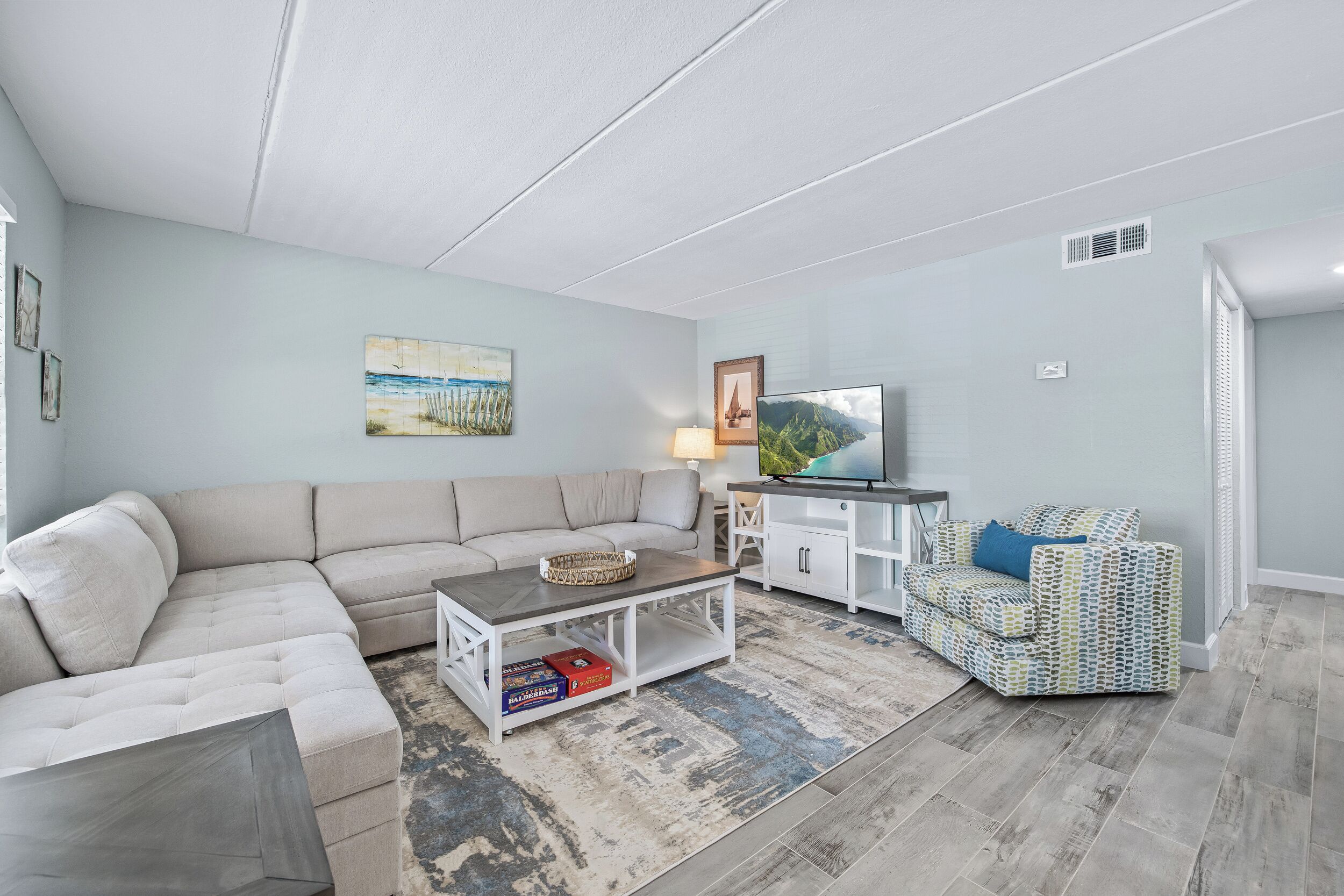 Fully Renovated 2 Bedroom 2 Bath Condo N Redington Beach - Redington Shores, FL