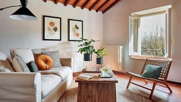 Apartamento, 2 quartos, cozinha, mezanino | Sala de estar