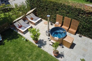 Banheira de hidromassagem exterior