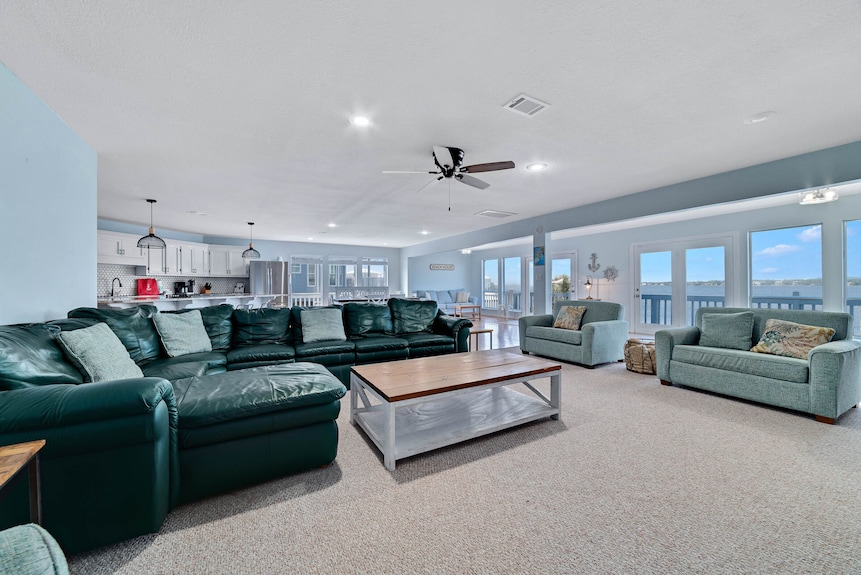 Waterfront, Private Pool, Great For Familes & Dog Friendly! - Gulf Shores, AL