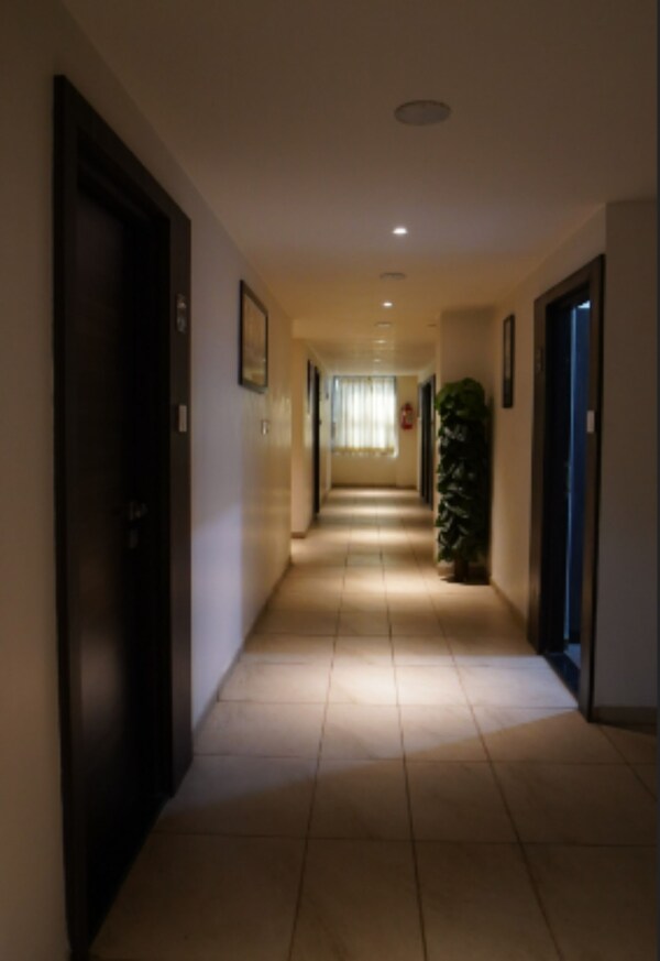 Hotel Best Velly - Gandhinagar