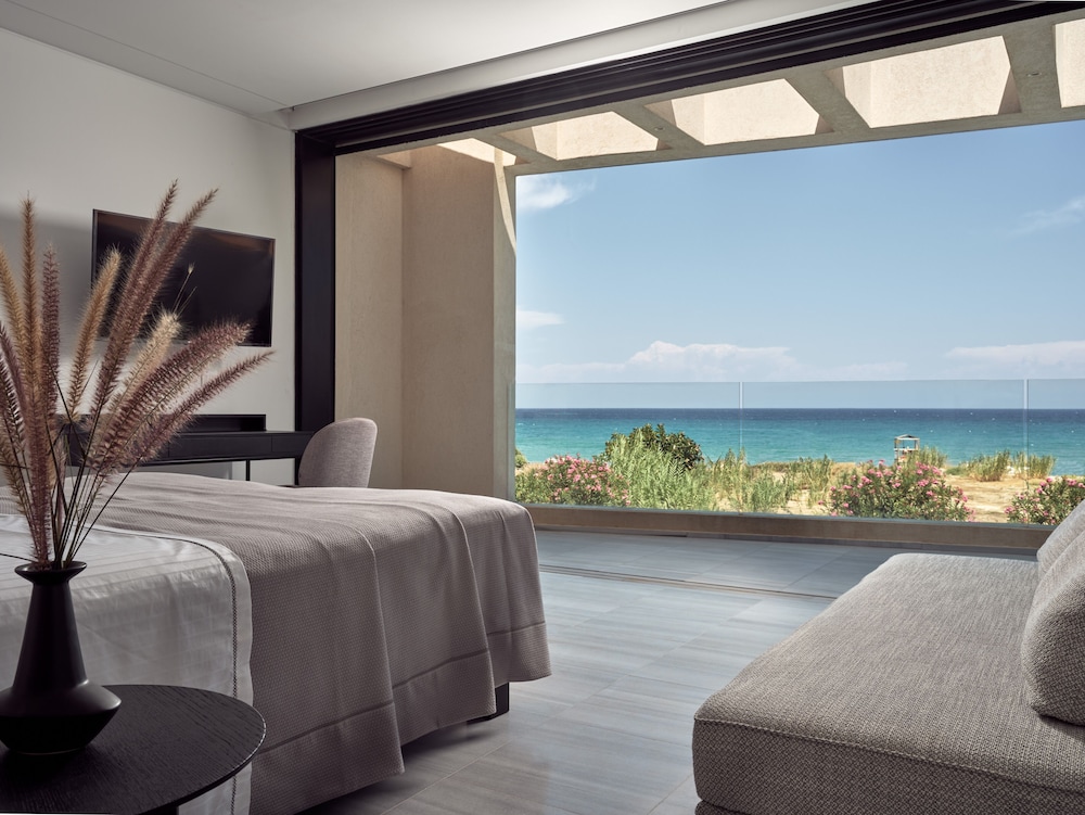Spacious 7-bedroom Estate In Beautiful Zakynthos With Ac, Wifi - Zante