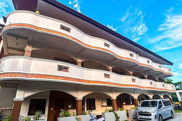 Delgados Resort Puerto Galera Powered By Cocotel - Puerto Galera
