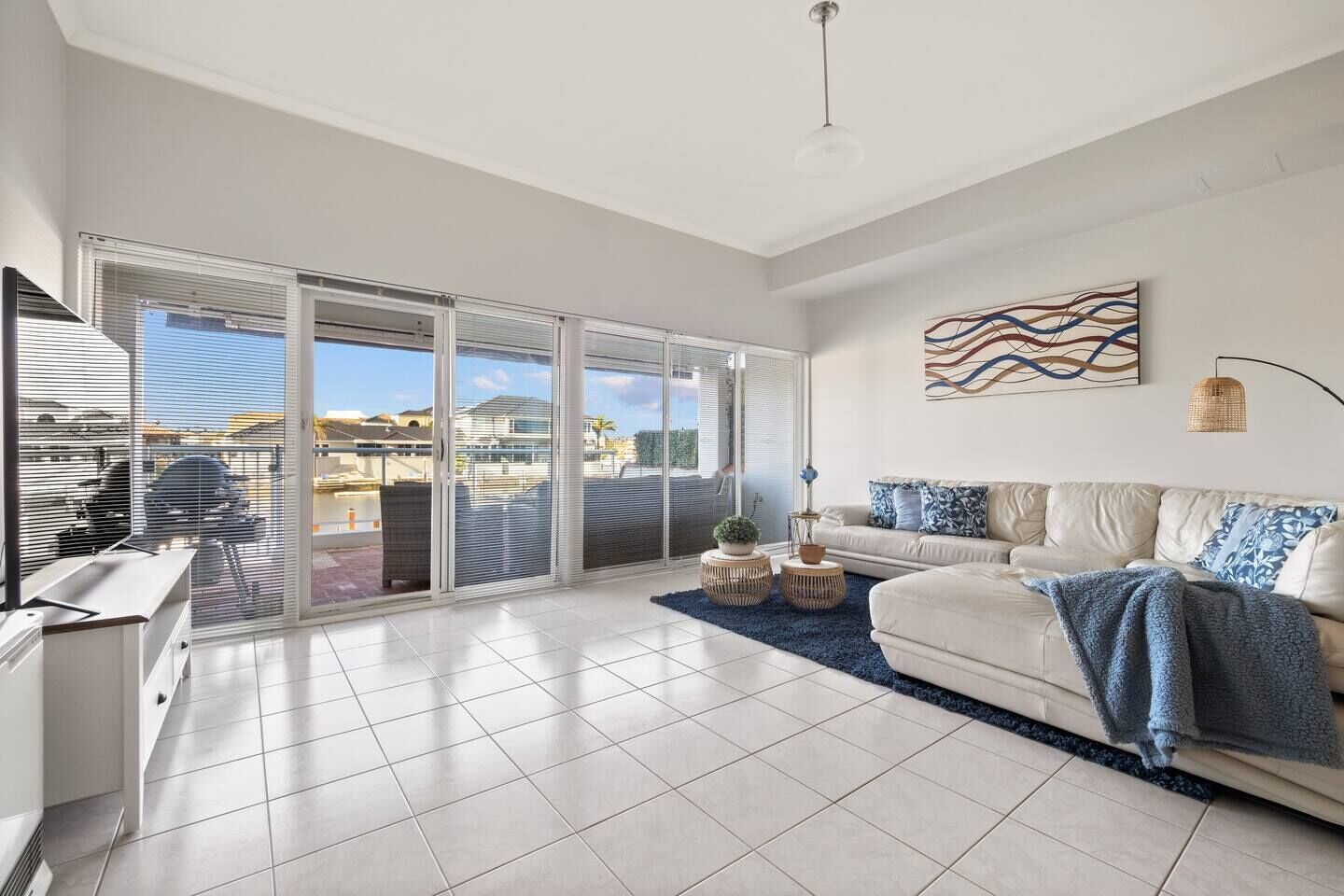 Waterfront Canal Property - Close To Foreshore, Shopping Precinct And Cafes - Mandurah