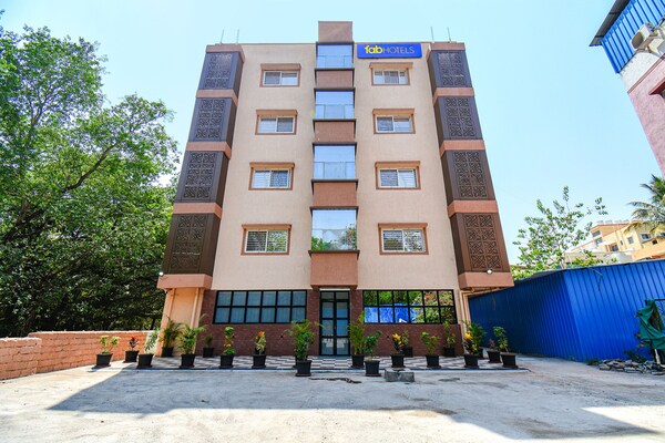 Fabhotel Prime Esta Inn - Pune