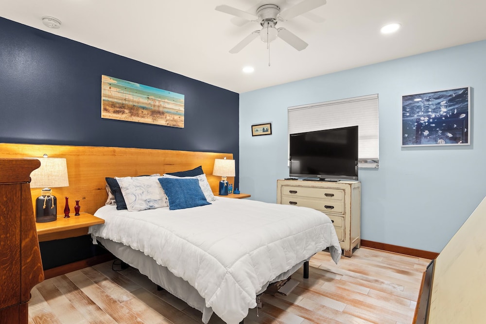 Awesome rustic Siesta Key private pool home! - Siesta Key | Vrbo