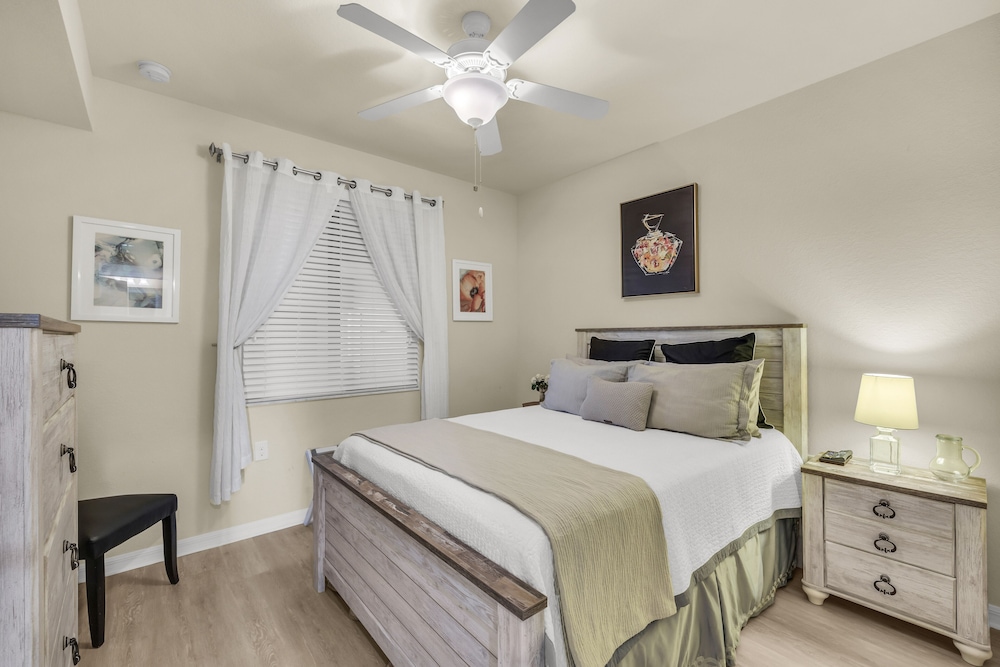 Welcome to DayBreak🌴Resort Living - Golf⛳Tennis🎾 Pools, Fitness and ...