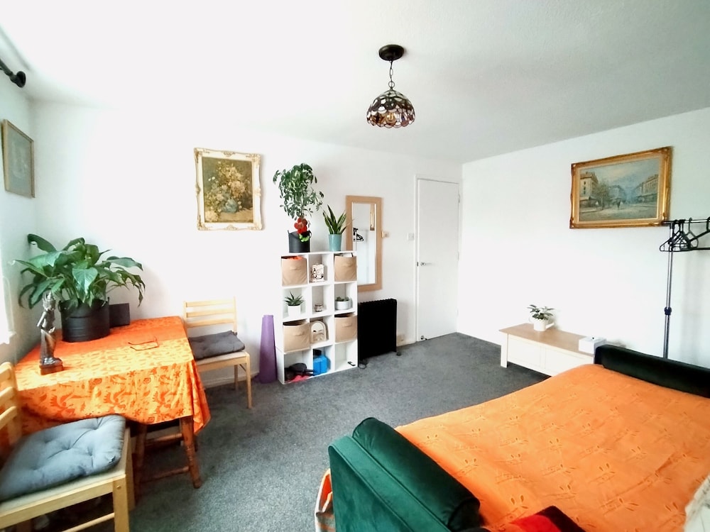 Home Away Home Near Heathrow Airport - Uxbridge