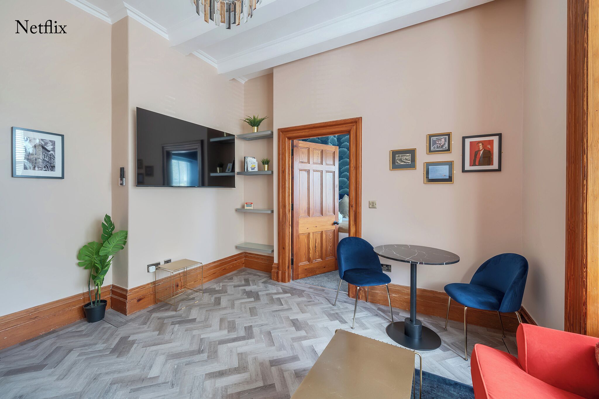 Luxury Boutique 1 Bed Apartment - Free On-site Parking - Windermere