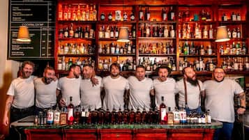 Apartamento, 1 quarto | Bar (no alojamento)
