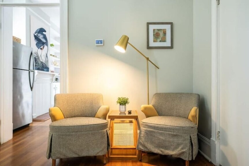 Savannah Midcentury Modern Haven - Thomas Square - Savannah, GA