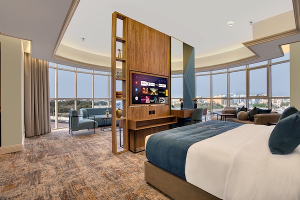 Suite Executiva, 1 cama king-size | Cofre no quarto, com decoração personalizada