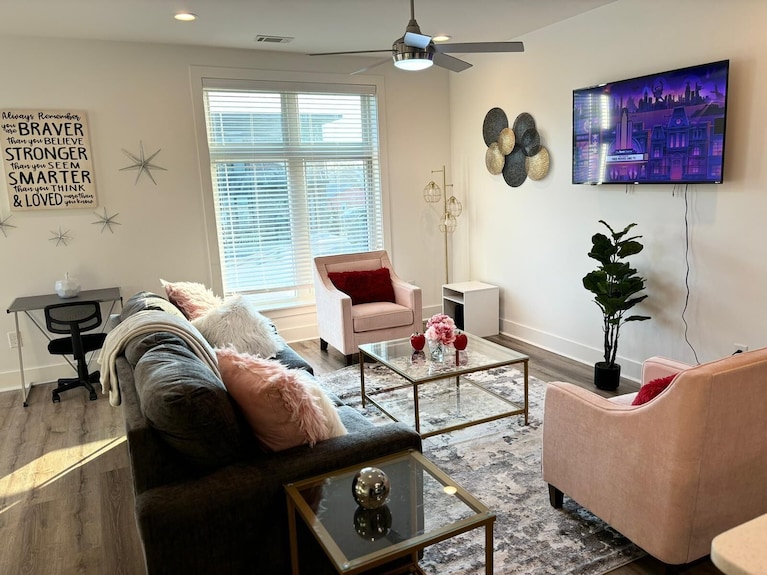 Relax In Style: Gated 2br In Downtown W/ Workspace - Greenville, SC
