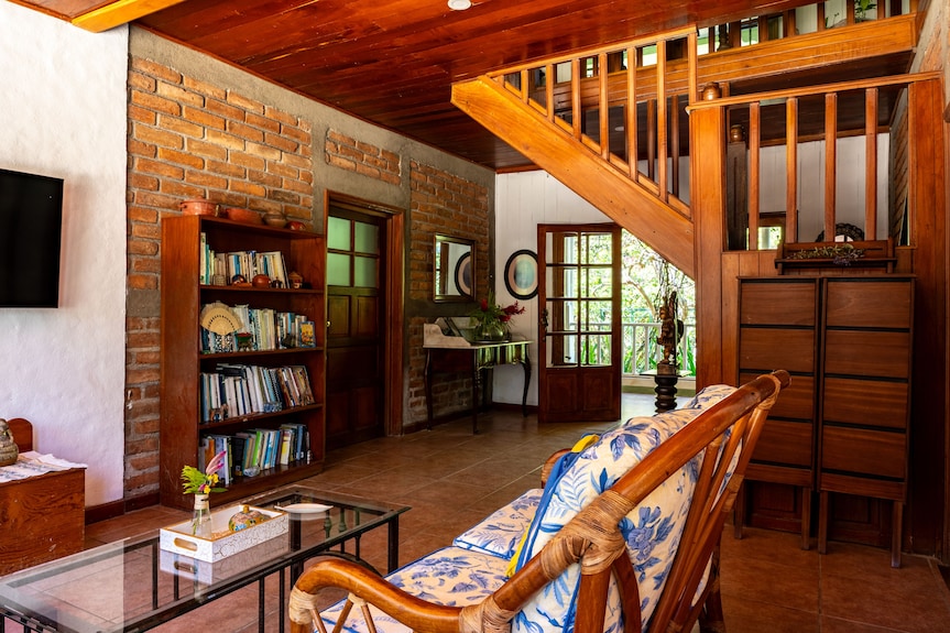 Los Alpes: Acogedora Y Rodeada De Naturaleza. A 17 Kilometros De Managua! - Managua