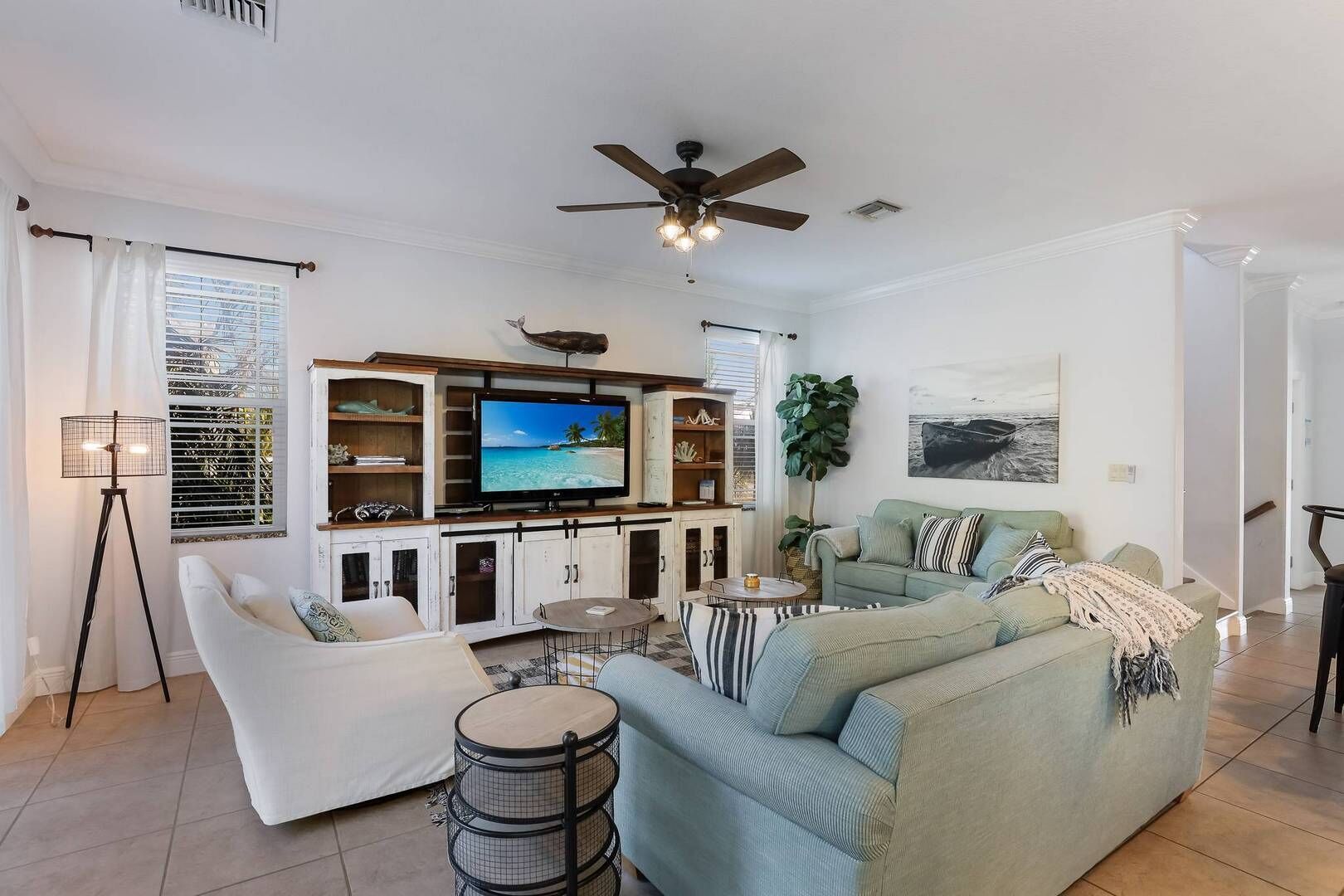 Island Time On Cedar: 3 Houses To Beach! Dog Friendly! Games Galore! Heated Pool By Anna Maria Life - Bradenton Beach, FL