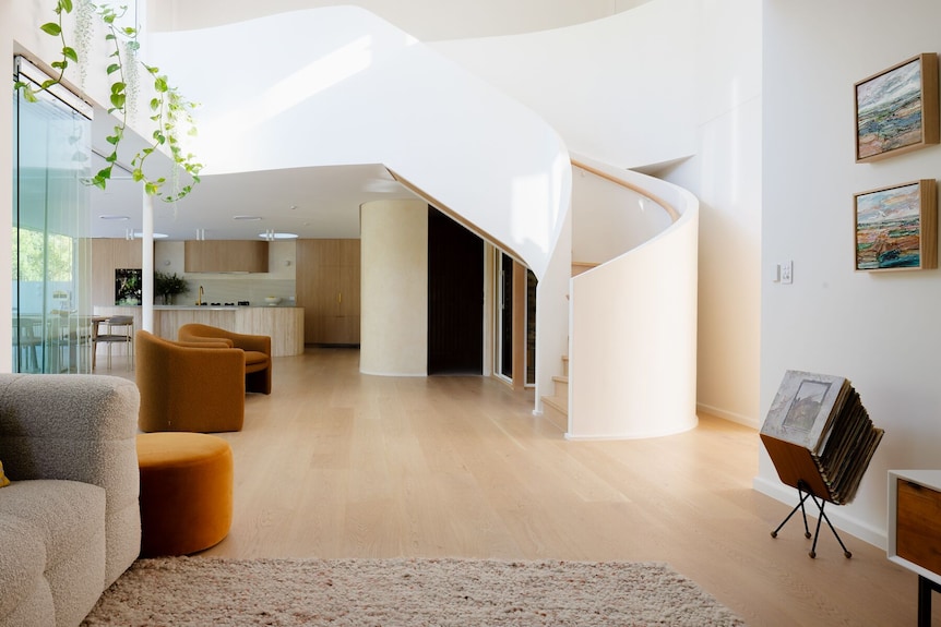 Absolute Beach Front Masterpiece Fit For A Small Family - Sunshine Coast