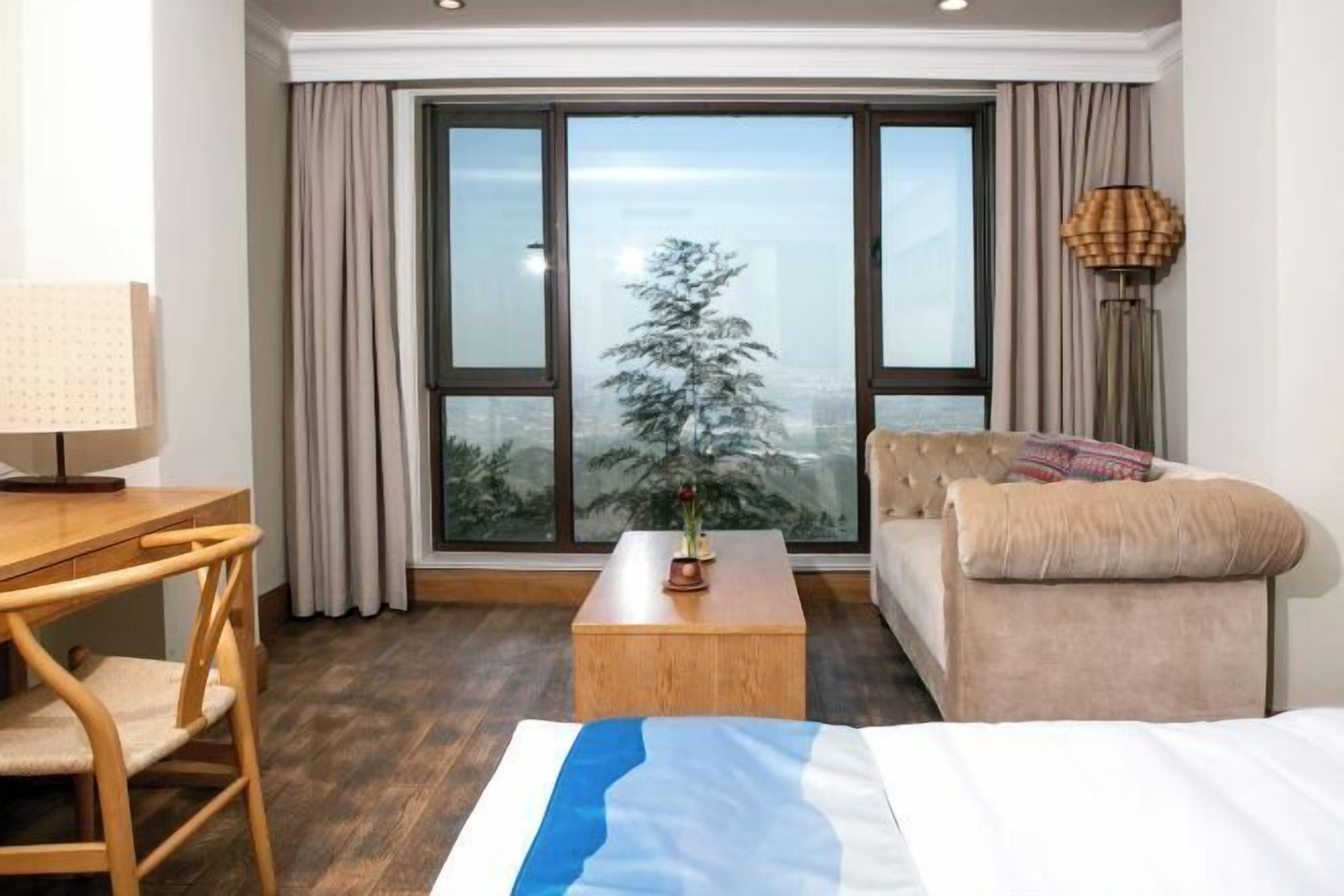 Roupas de cama antialérgicas, escrivaninha