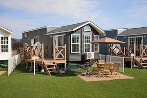 Casa, não fumadores (Grouse, Family-friendly, BBQ grill) | 1 quarto, com decoração personalizada, com mobília individualizada
