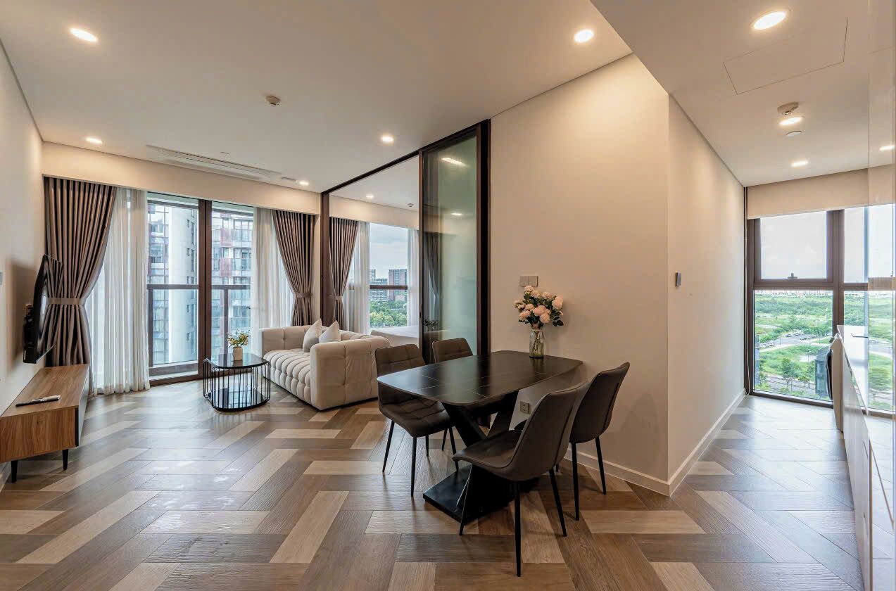 Apartamento Deluxe, 1 quarto, Vista para a cidade | Sala de estar | Smart TV de 42 polegadas com canais digitais, Netflix 