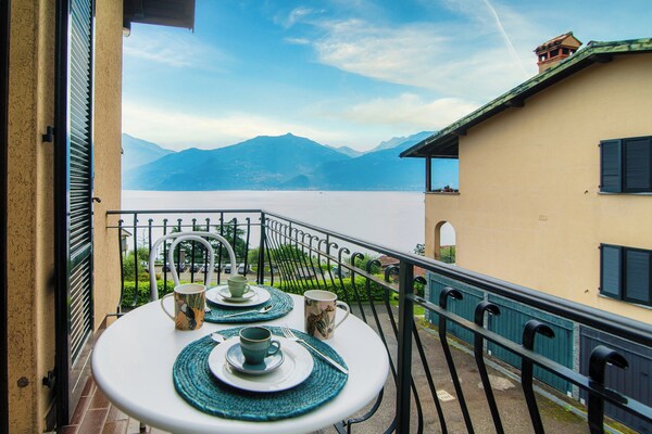 Monsignor Houses - Menaggio