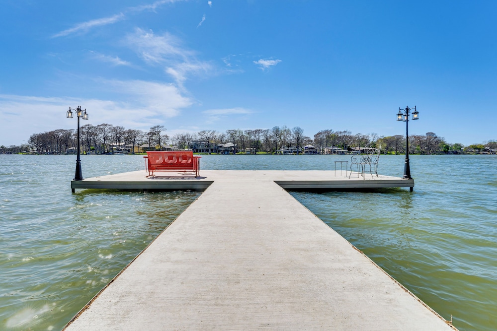 Fish, Boat & Unwind! Retreat W/ Lake Dunlap Access - New Braunfels, TX