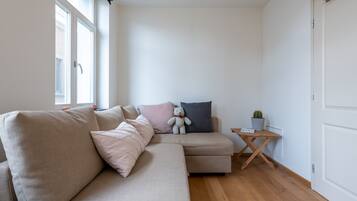 Apartamento, várias camas, cozinha, Vista para a cidade | 3 quartos, Wi-fi grátis, roupa de cama fornecida