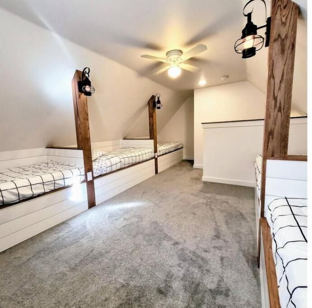 Experience Ellicottville Charm Near Holimont - Ellicottville, NY