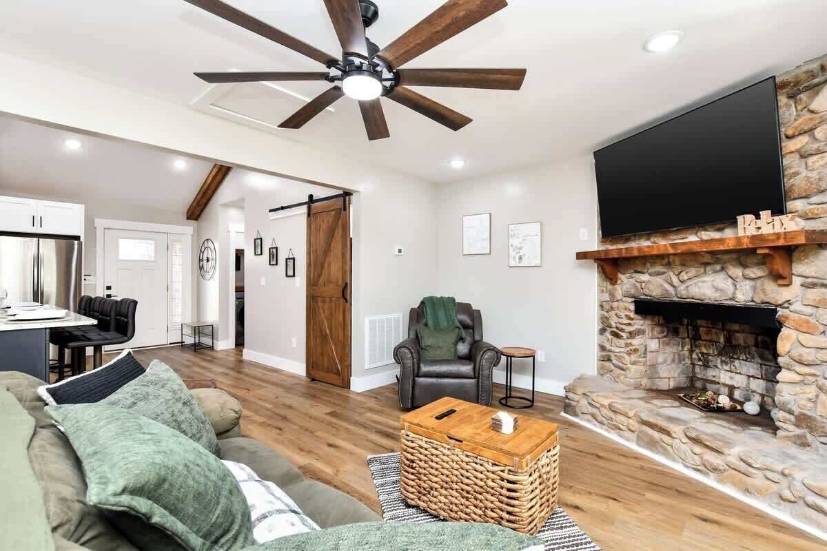 Southern Luxury Retreat In Greer - Greer, SC