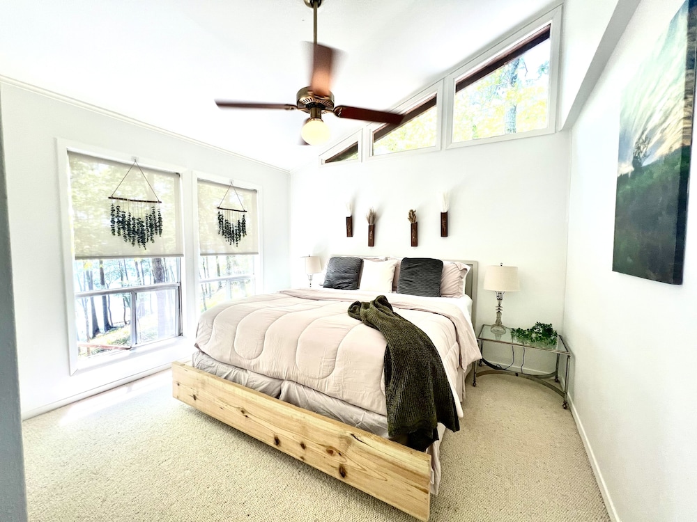 Cabin Nestled On Skiers Cove -South Toledo Bend -3 Bedrooms Sleeps 8 - Toledo Bend Reservoir