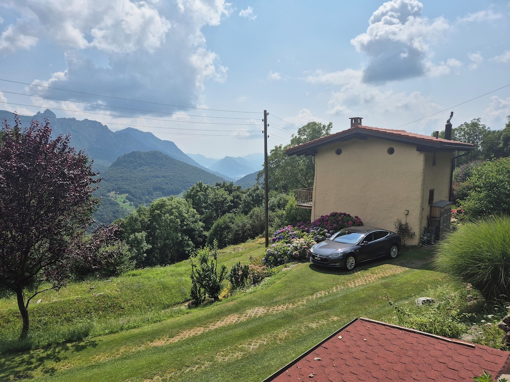 Monte Bar Old Cottage - Lugano