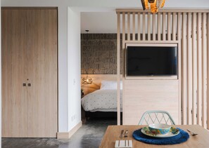 Suíte luxo | 1 quarto, roupas de cama premium, edredons de pluma, frigobar