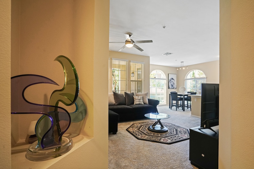 Luxury 2-bd/ba Apt! 5 Mins To Disney ! Angel Stadium! Honda Center! The Outlets! - Placentia, CA