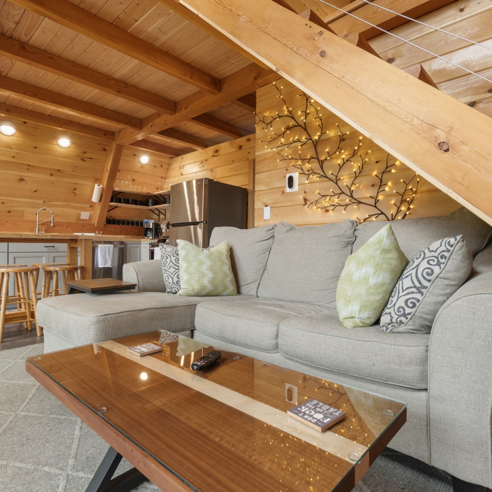 Birch Haven Tree House-direct On Trail - Pittsburg, NH