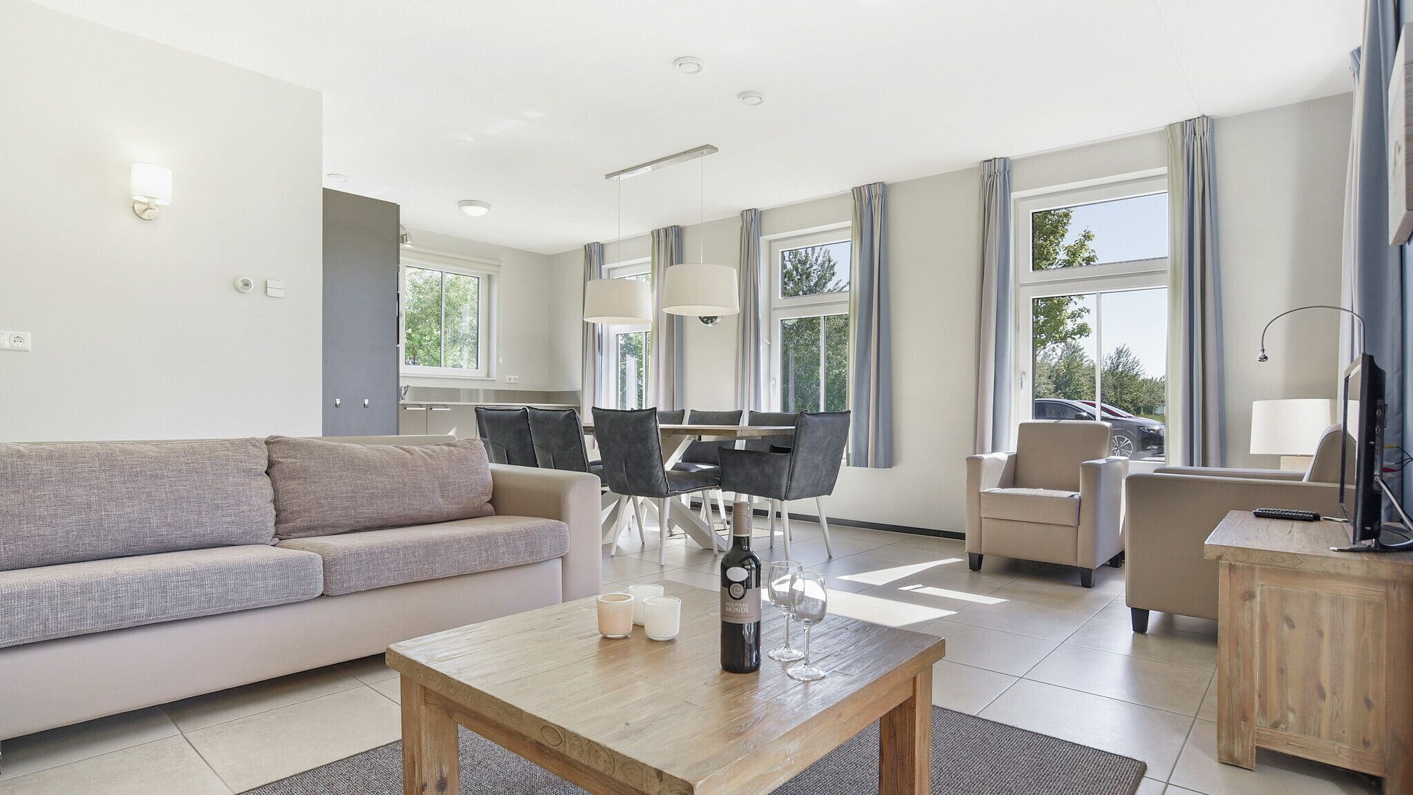 Freistehendes Ferienhaus Mit 4 Schlafzimmern Und 2 Badezimmern - Groede