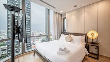 Apartamento Familiar, 2 quartos, Vista para a cidade, no canto | Lençóis italianos Frette, roupa de alta qualidade, edredões de penas