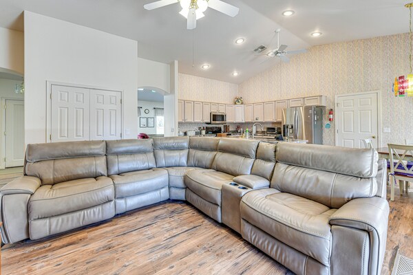 2 Mi To Dtwn! Family Home W/ Game Room In Chandler - Chandler, AZ