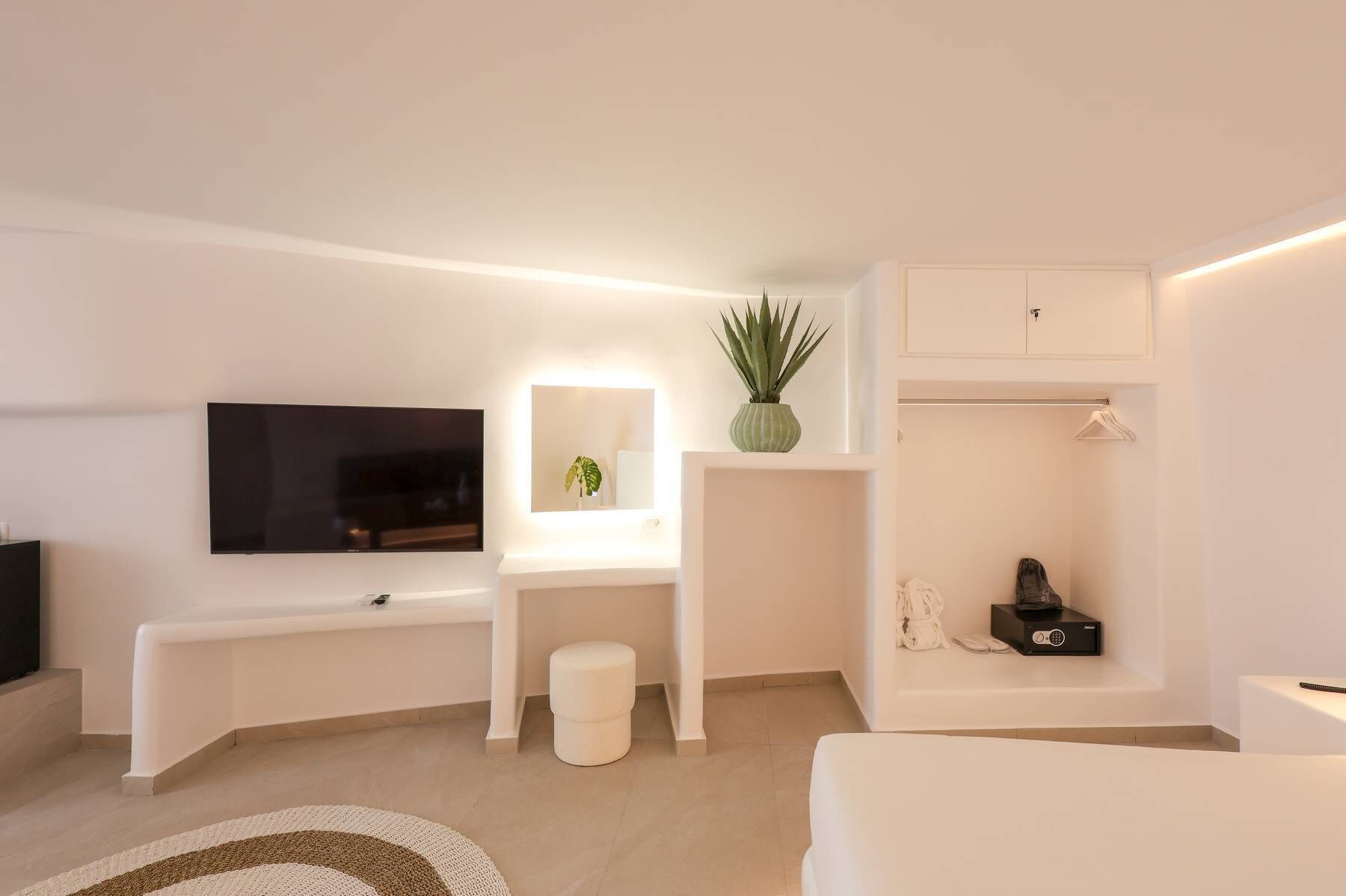 Superior Suite (Caldera view with Outdoor Hot Tub) | Roupa de cama