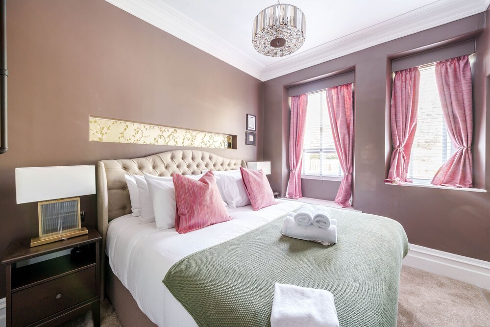 Beautiful One Bed Apartment - Free On-site Parking - Bowness-on-Windermere