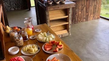 Pequeno-almoço tipo buffet diário incluído