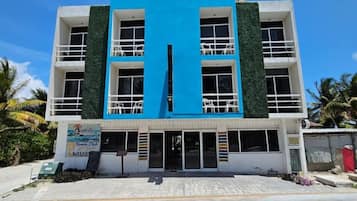 Fachada da propriedade