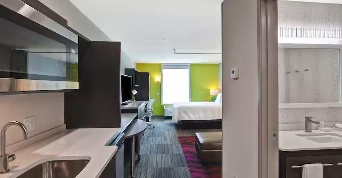 Unwind In Natural Luxury! Full Kitchen, Pets Allowed, Free Parking! - 핫스프링스