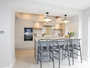 Casa de Campo | Cozinha privada | Um frigorífico, uma máquina de lavar louça, uma chaleira elétrica 