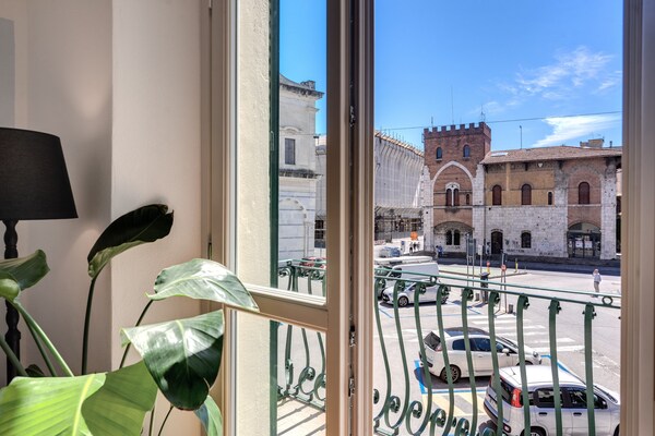 Aweshome Luxury Apartment - Pisa