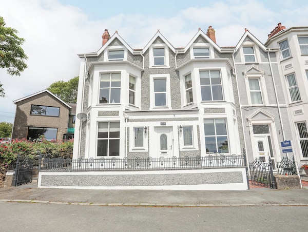 Llwyn Onn - Criccieth