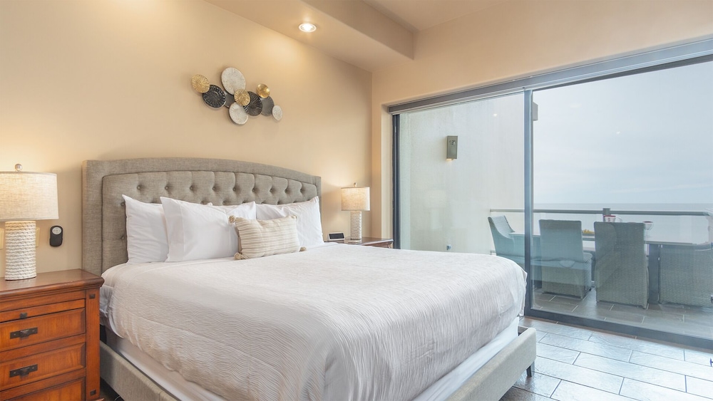Las Palomas Phase II Cabrillo 904 Exceptional Oceanview 2BR 2BA Unit ...