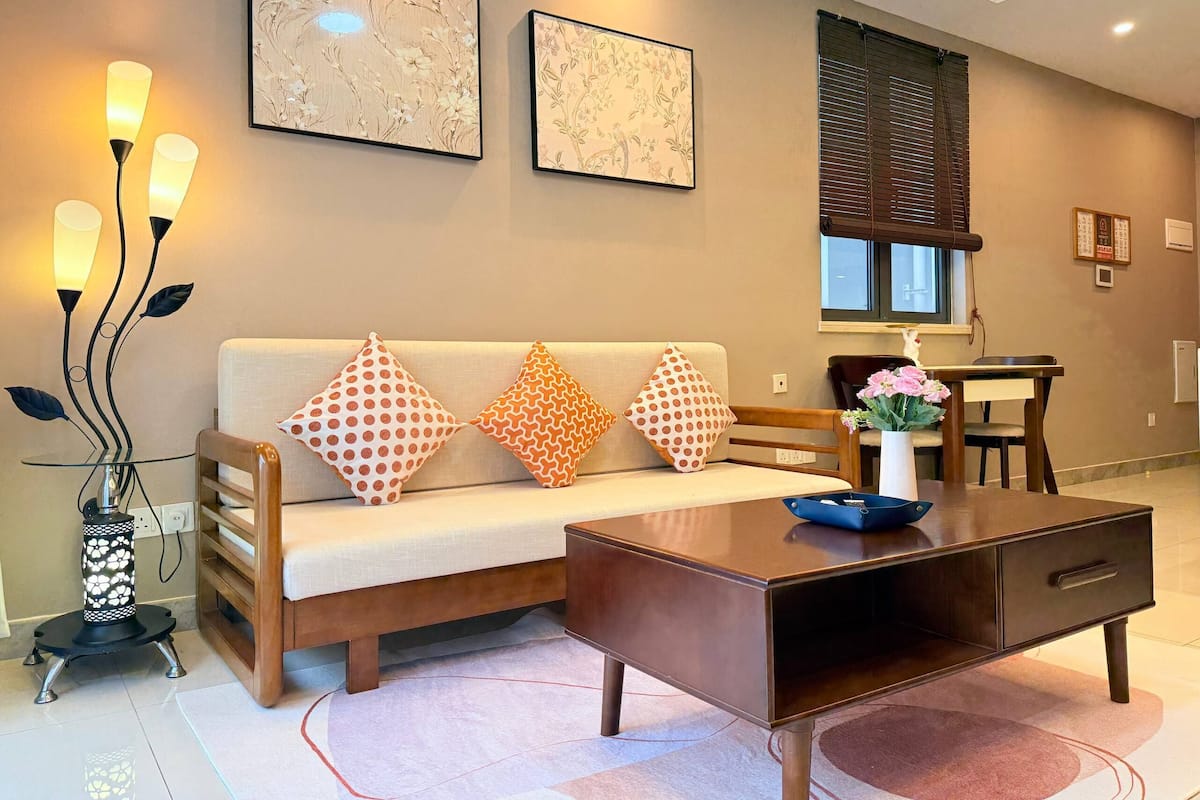 Apartamento de Luxo | Cortinas/cortinados opacos, ferro/tábua de engomar, Wi-fi grátis