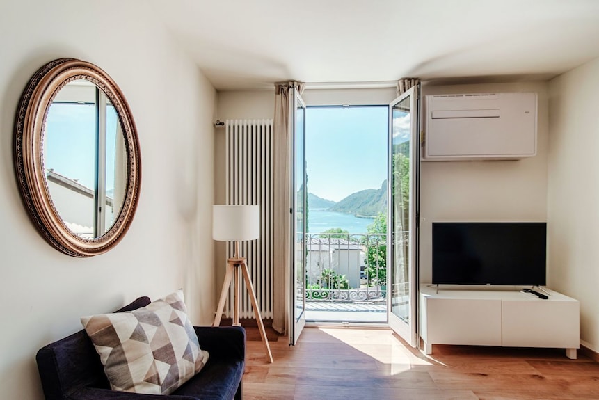 Lovely One-bedroom Apartment With Balconies Overlooking The Lake (Dream Lake 3) - Lugano